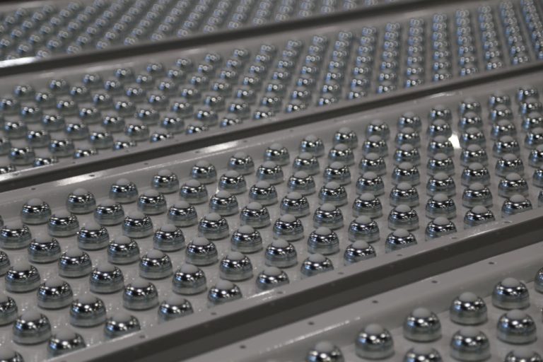 Gravity Conveyor | Lathrup Industries, Inc.